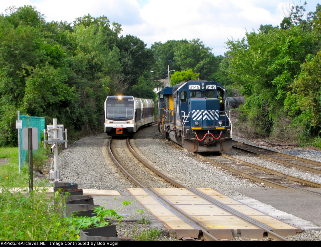 NJT 3513 and 3503; HLCX 8149